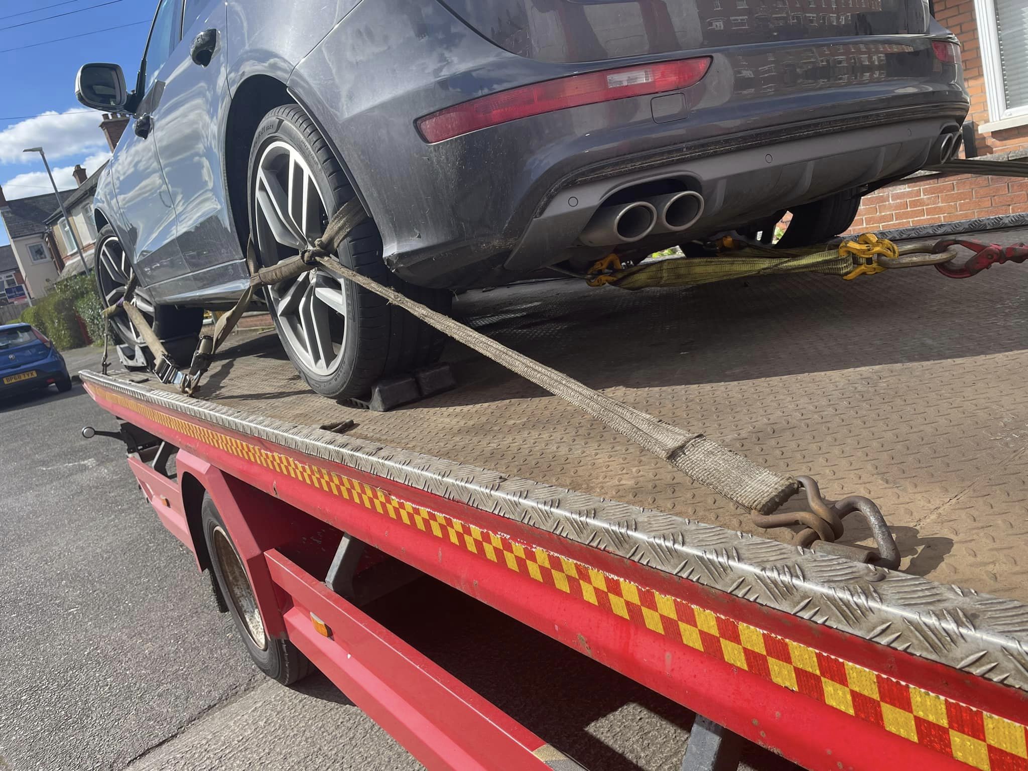 Car & Accident Recovery in Belfast | Do'N's Recovery Service